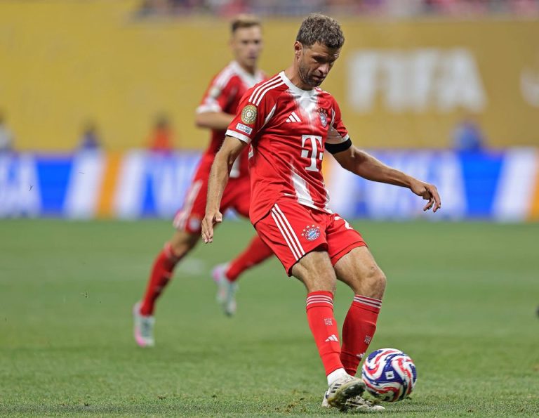 Thomas Müller Says Emotional Goodbye After Final Bayern Munich Match